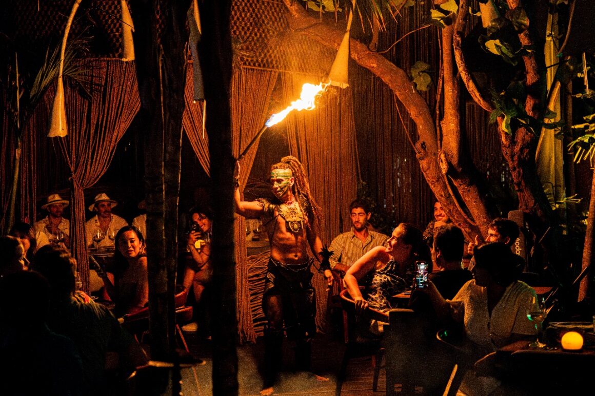 Bak' Fire Steakhouse: Renovación, y Magia Próximamente en un Nuevo ...