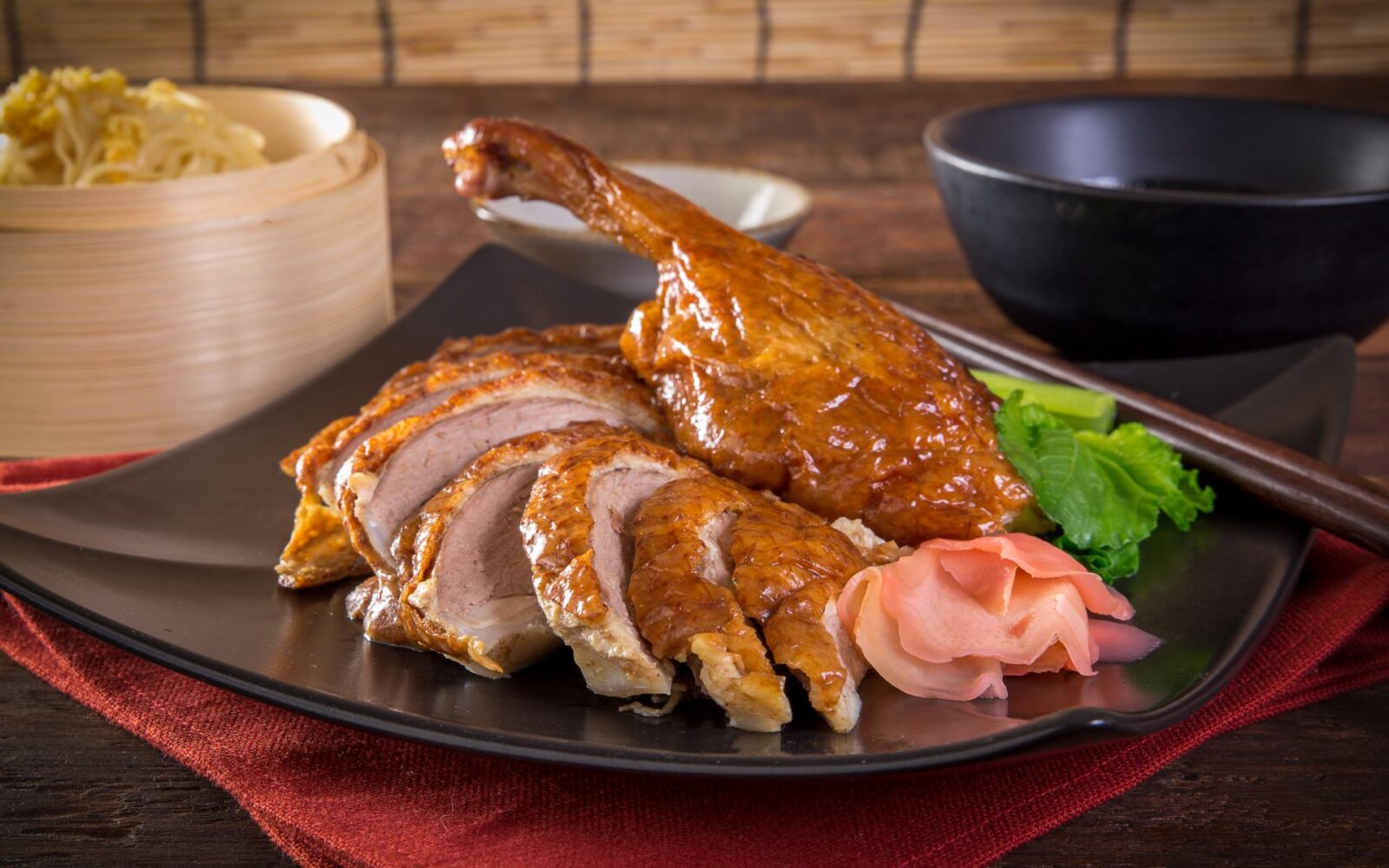 Pato laqueado de Pekín, el must en tu visita a China - Revista Ambigu