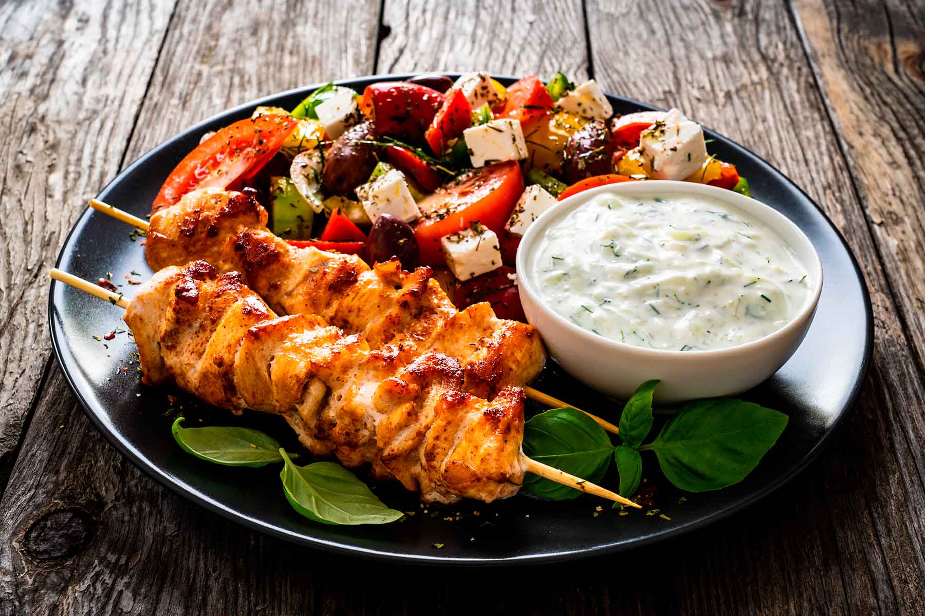 Souvlaki: Una Receta Auténtica de Grecia - Revista Ambigu