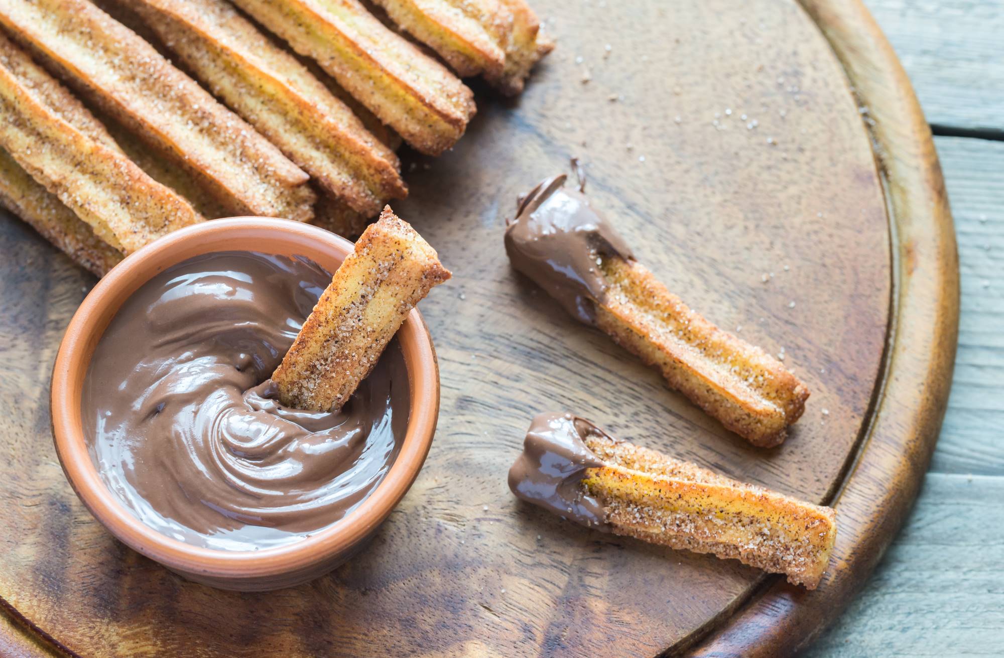 Receta Divertida: Churros con Topping de Nutella - Revista Ambigu