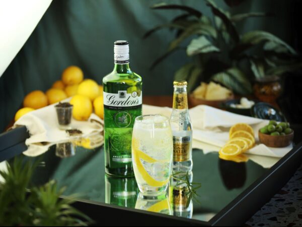 Garnish Perfecto: El Detalle que Transforma un Cóctel - Revista Ambigu