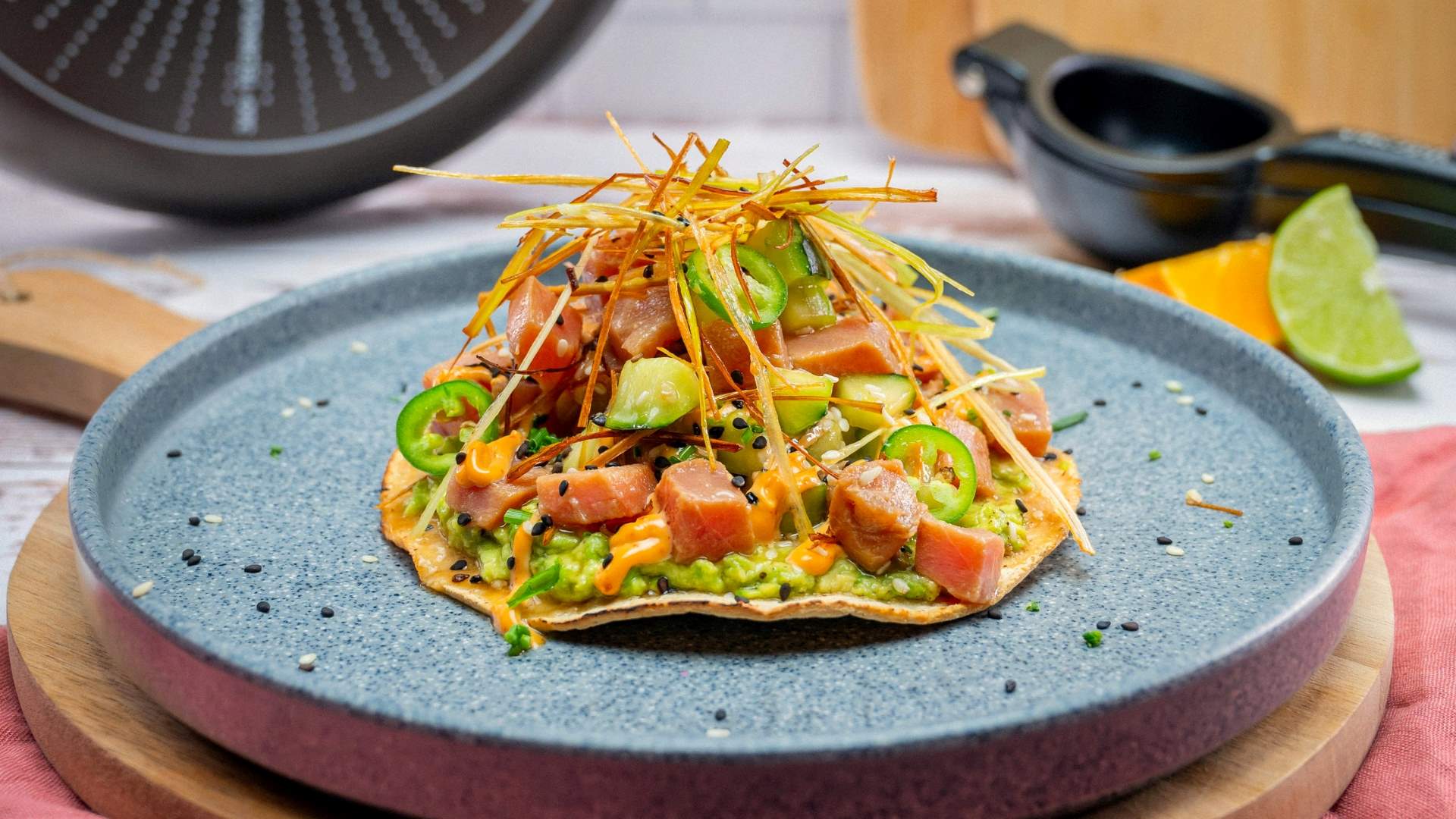 Tostadas de Atún con Mango y Chile Serrano: Una Explosión de Sabores ...