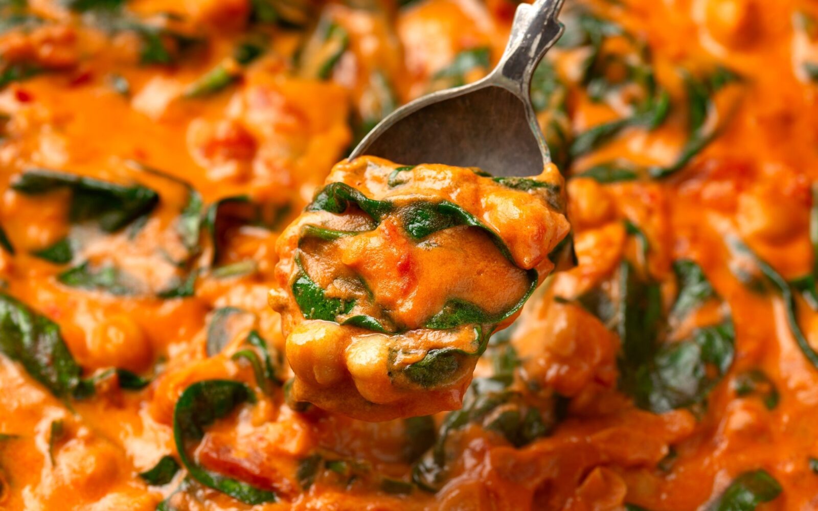 Tinta, Mar y Paciencia: El Arroz Negro que Define al Mediterráneo ...